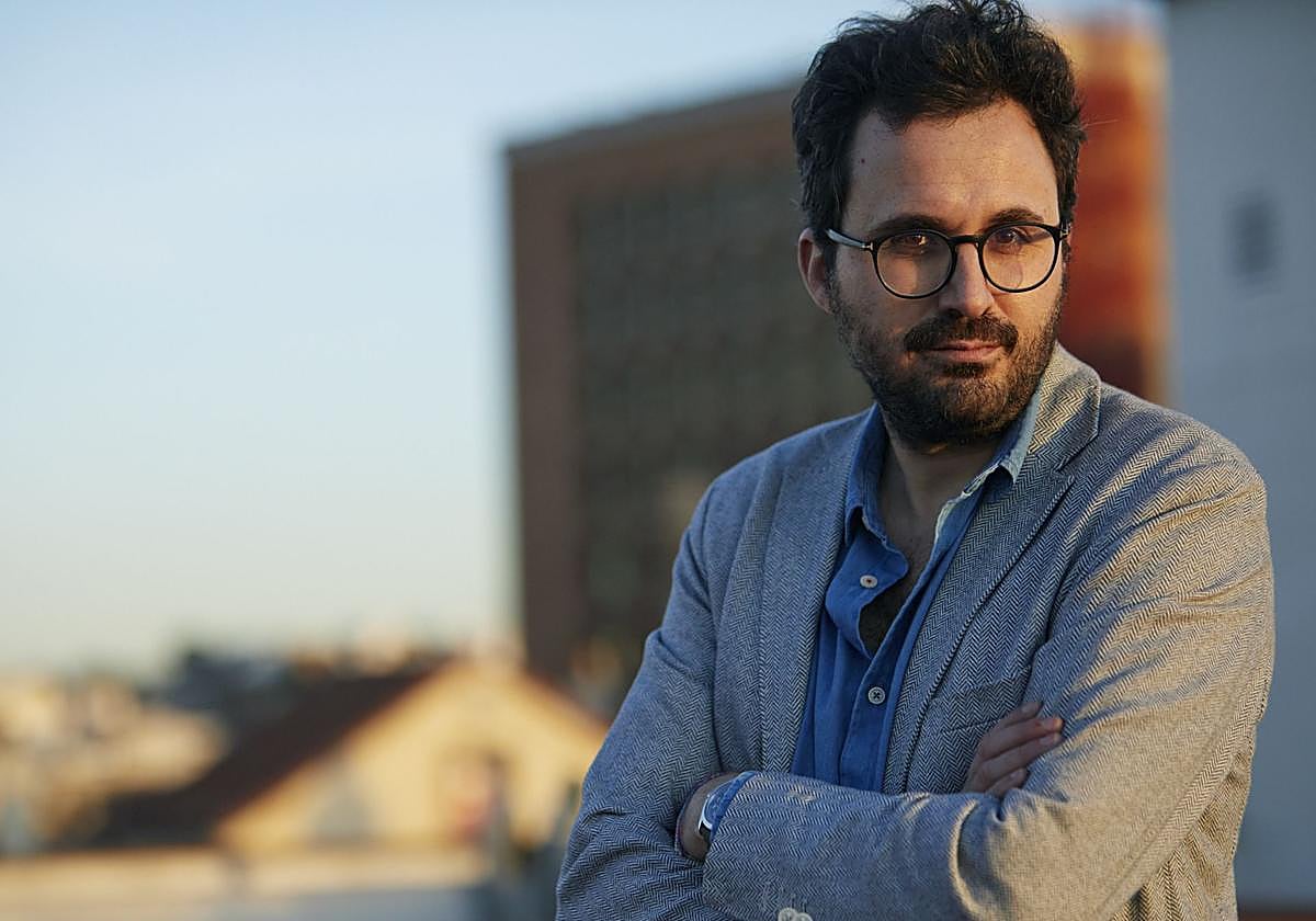 Benjamín G. Rosado: «Cuando mi mujer lo leyó me dijo: acabas de escribir un 'principito' pero ...